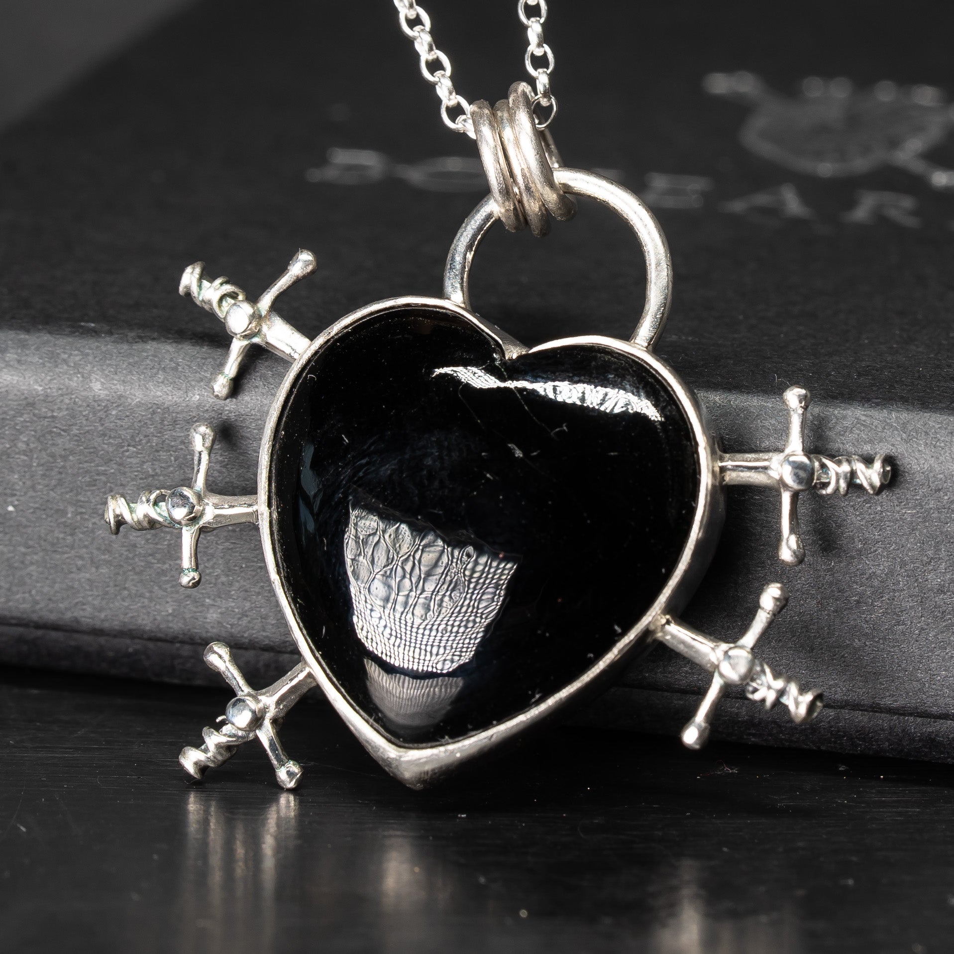 Handmade alternative jewellery – Bonearrow