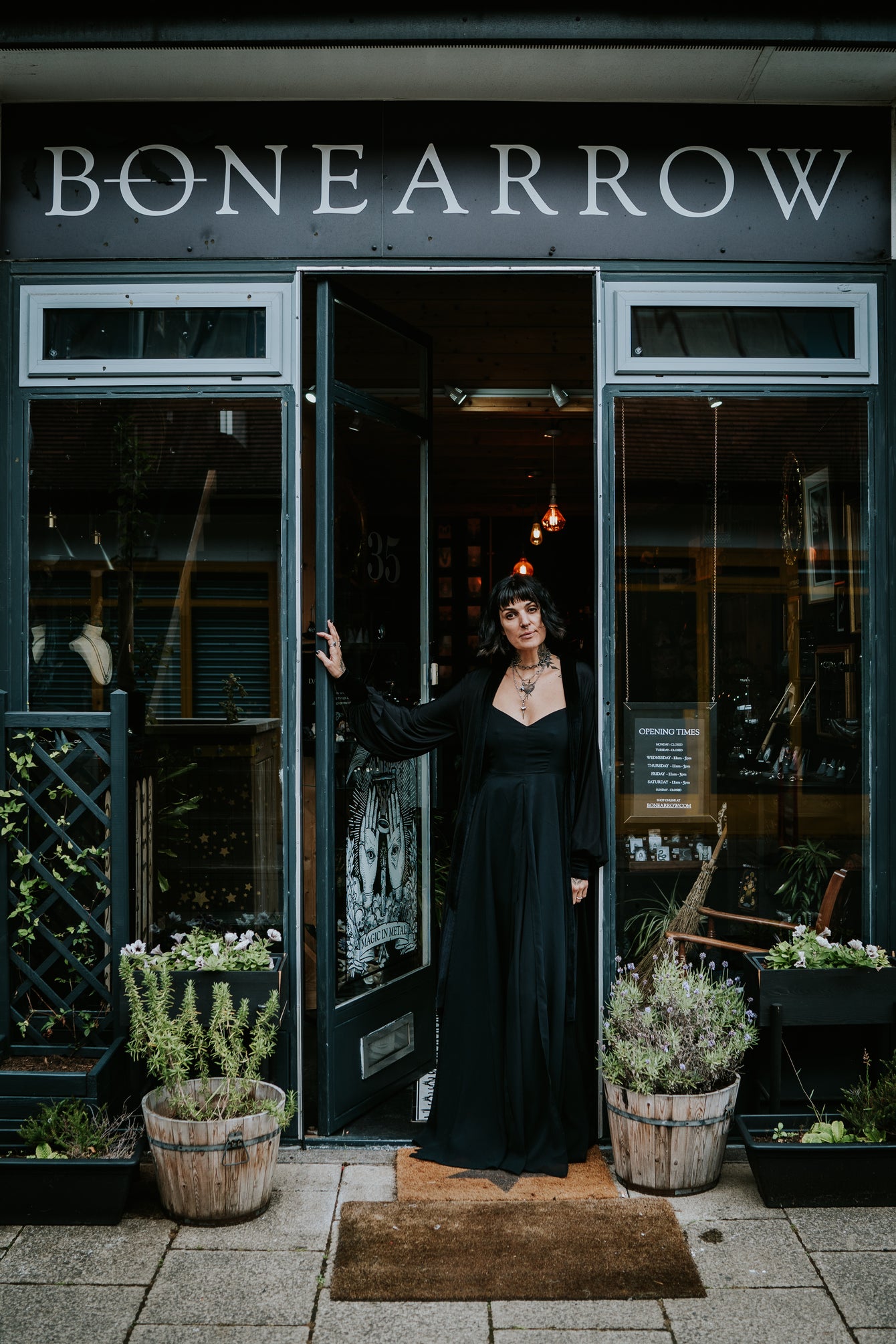 Handmade alternative jewellery – Bonearrow